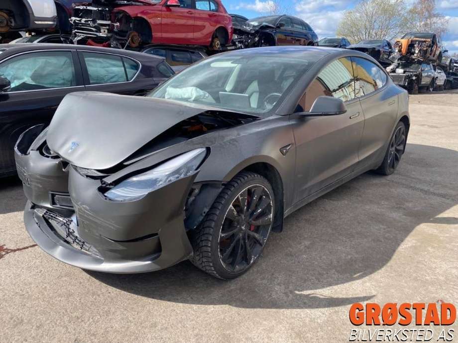 Tesla Model 3, 2018-2023 (Fase 1) delebil, Motorkode: 3D3,3D1