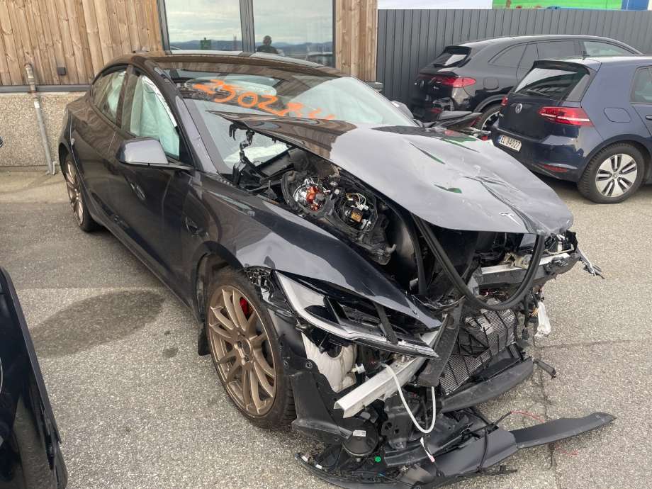 Tesla Model 3, 2024->> (Fase 2) delebil