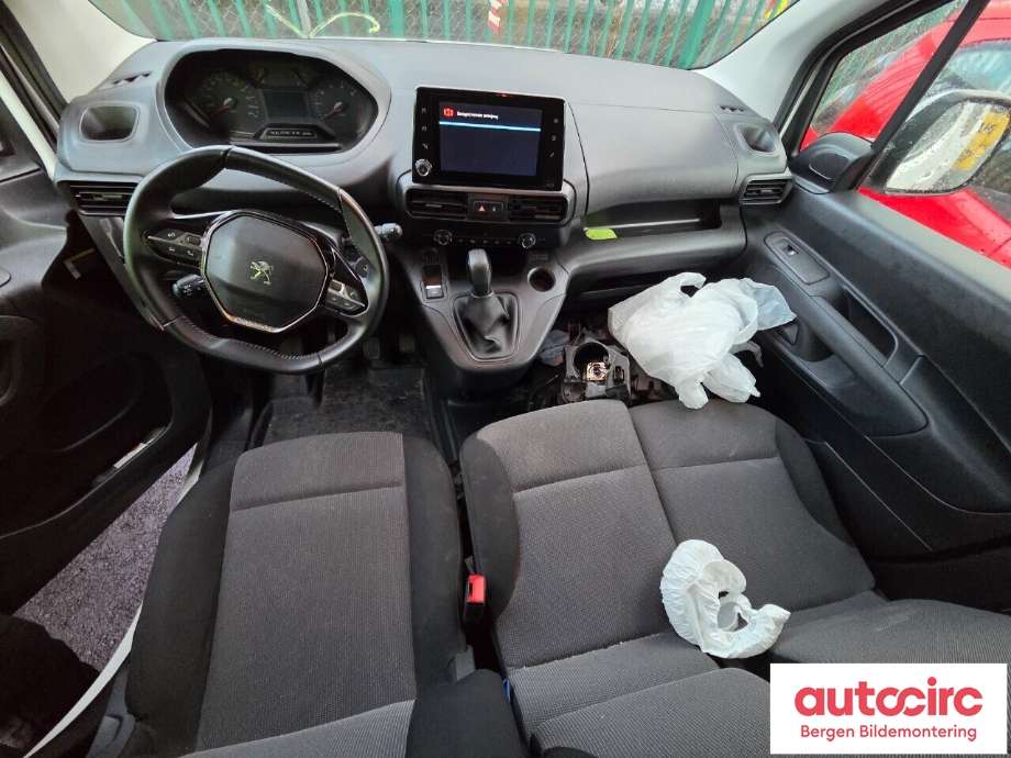 Peugeot Partner, 2015-2019 (Type II, Fase 2) delebil, Motorkode: YHY ...