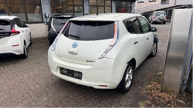 Nissan Leaf, 2011-2017 (Type I) delebil, Motorkode: EM61