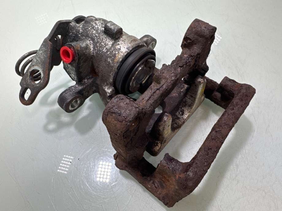 Bremsecaliper høyre bak til Ford Galaxy, 2007-2010 (Type III, Fase 1 ...